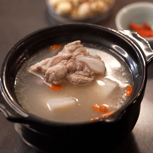 Easy Healthy Dinner Idea: Mountain Yam & Pork Rib Soup • Alice Sun